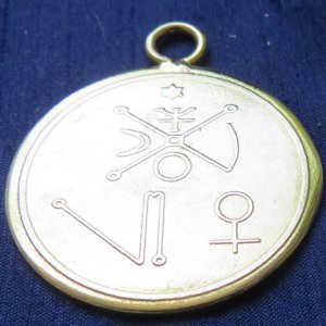 Bronze Round Venus Apple Talisman